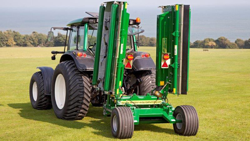 Major Equipment Winged Roller Mower Trailed | Major Equipment Mowers ...